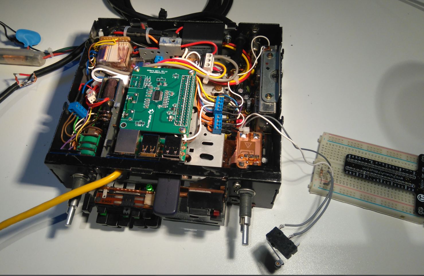 Cassette deck in an old Ferrari, Pi-fied - Raspberry Pi