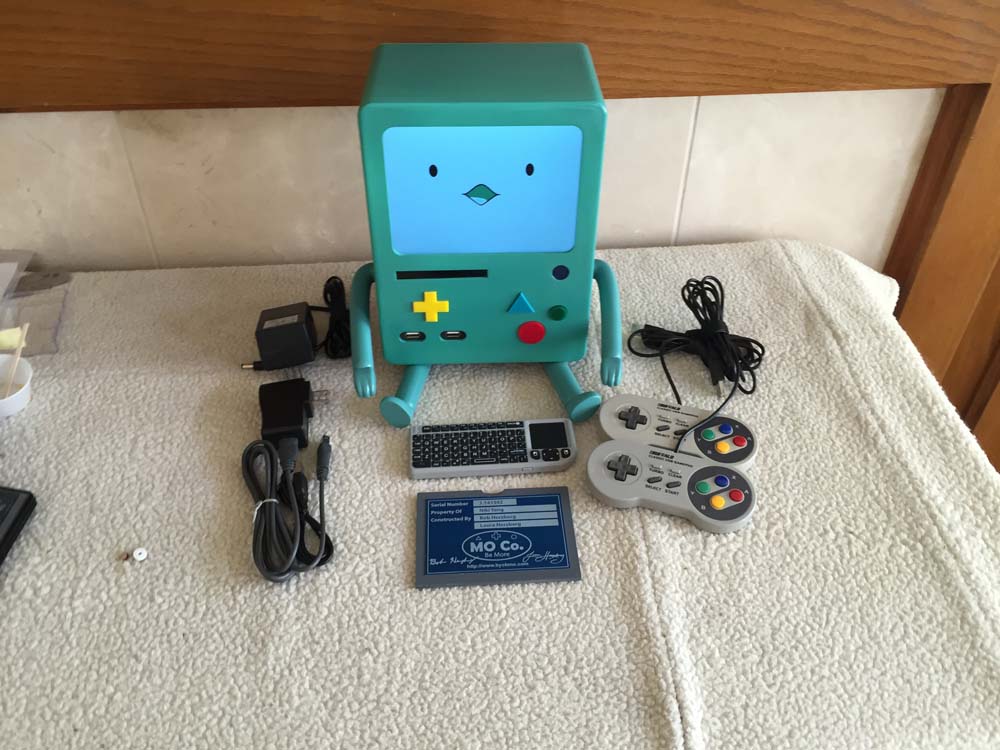 I am Beemo, a little living boy: Adventure Time prop build - Raspberry Pi