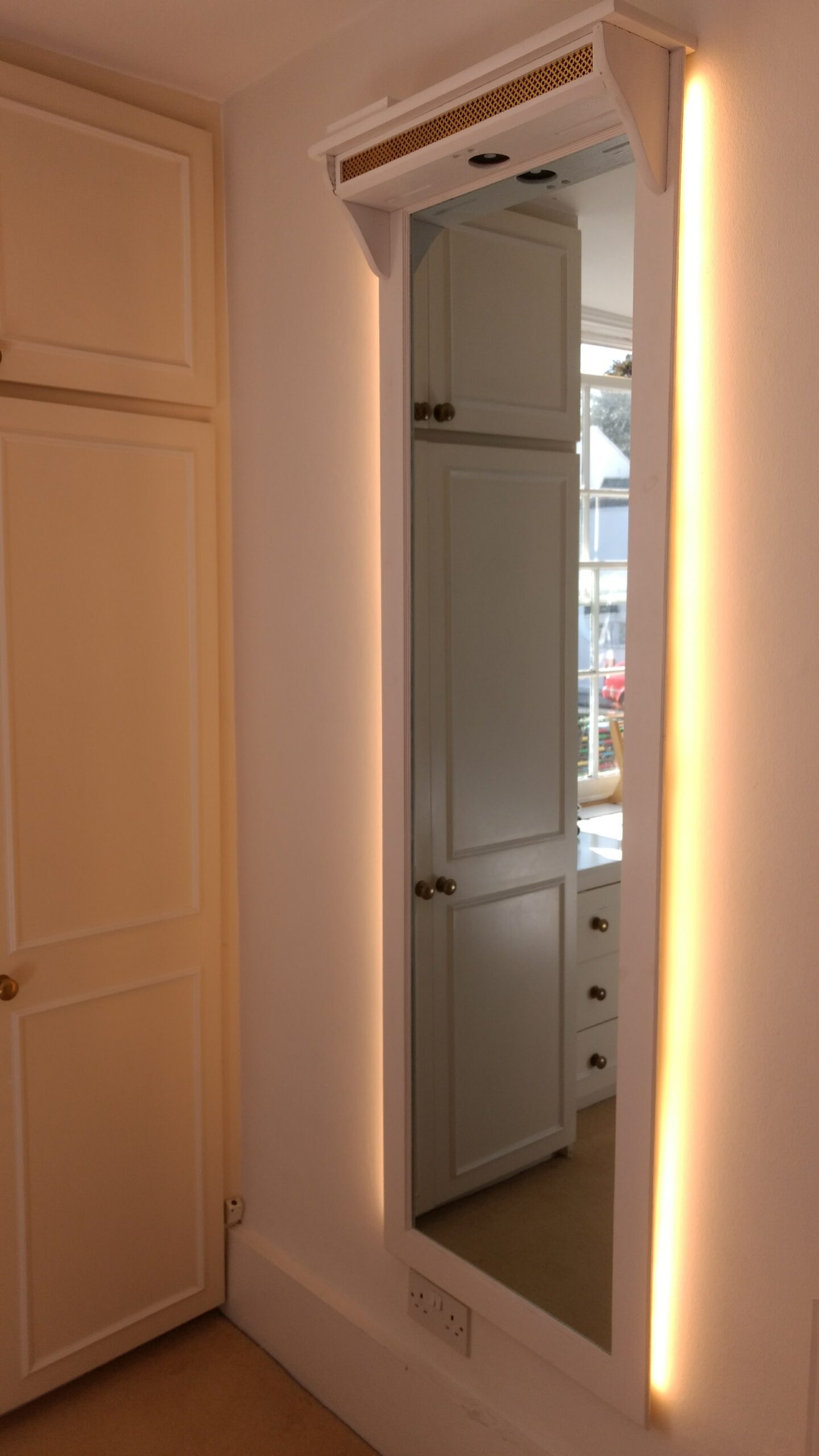 Mesmeric mirror — Raspberry Pi Official Magazine