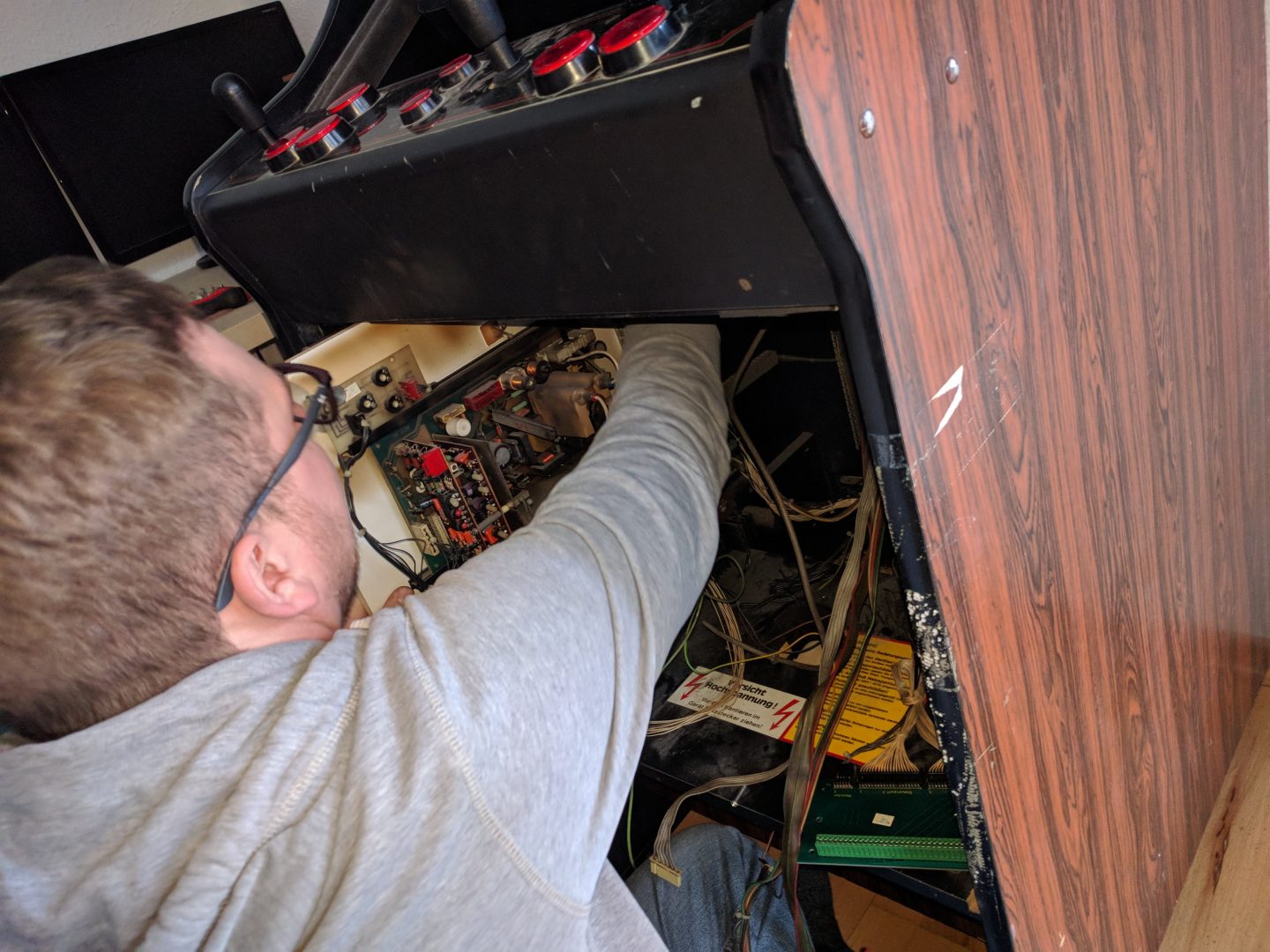 Can’t Drive This, the 4D arcade machine - Raspberry Pi