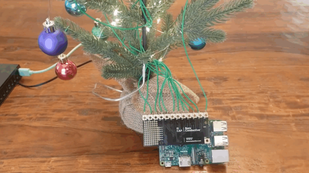 Raspberry Pi capacitive-touch musical Christmas tree - Raspberry Pi