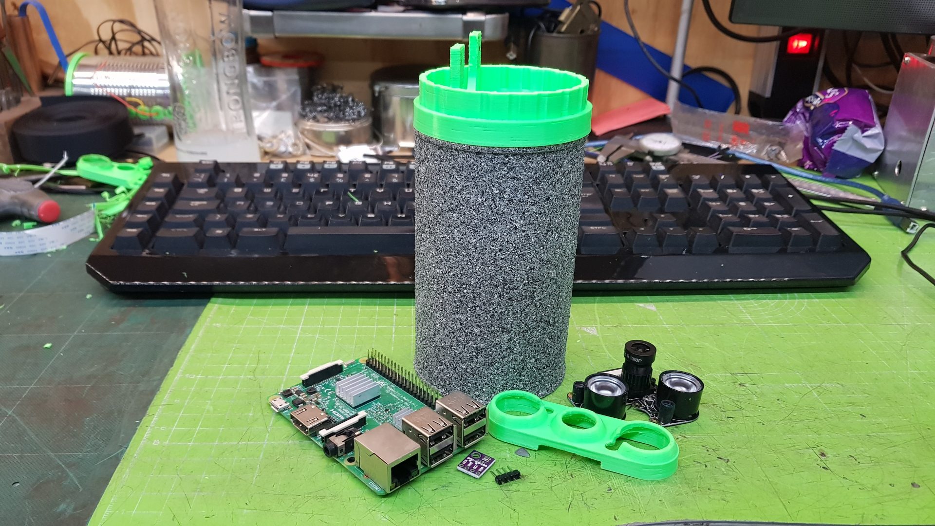 Raspberry Pi 3 baby monitor | Hackspace magazine #26 - Raspberry Pi