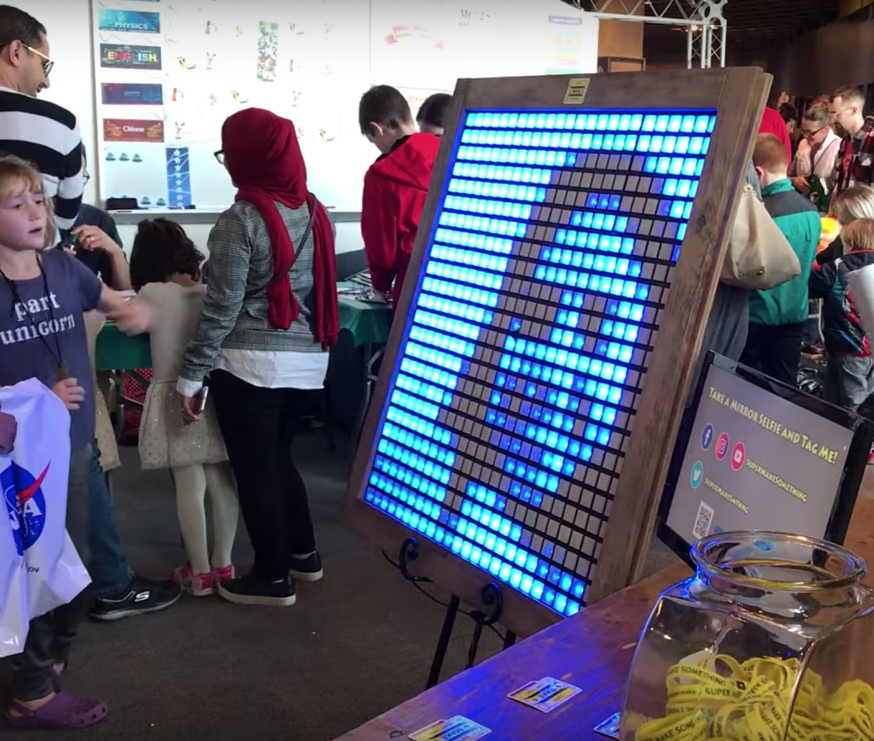 Really, really awesome Raspberry Pi NeoPixel LED mirror - Raspberry Pi