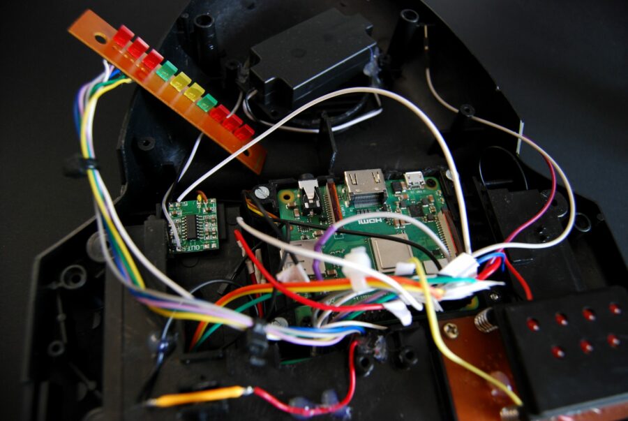 (Raspberry) Pi Commander | The MagPi 95 - Raspberry Pi