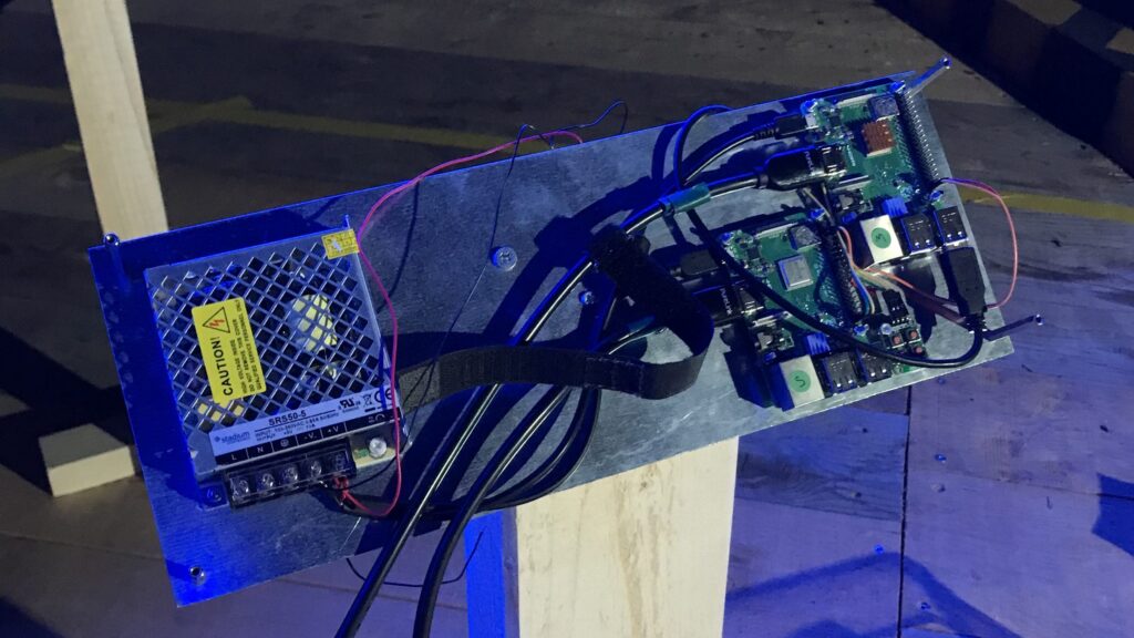 Global sunrise/sunset Raspberry Pi art installation - Raspberry Pi