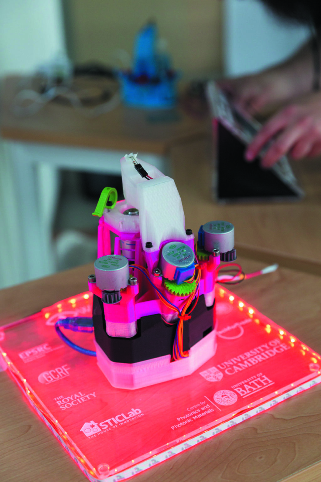 OpenFlexure Microscope — Raspberry Pi Official Magazine
