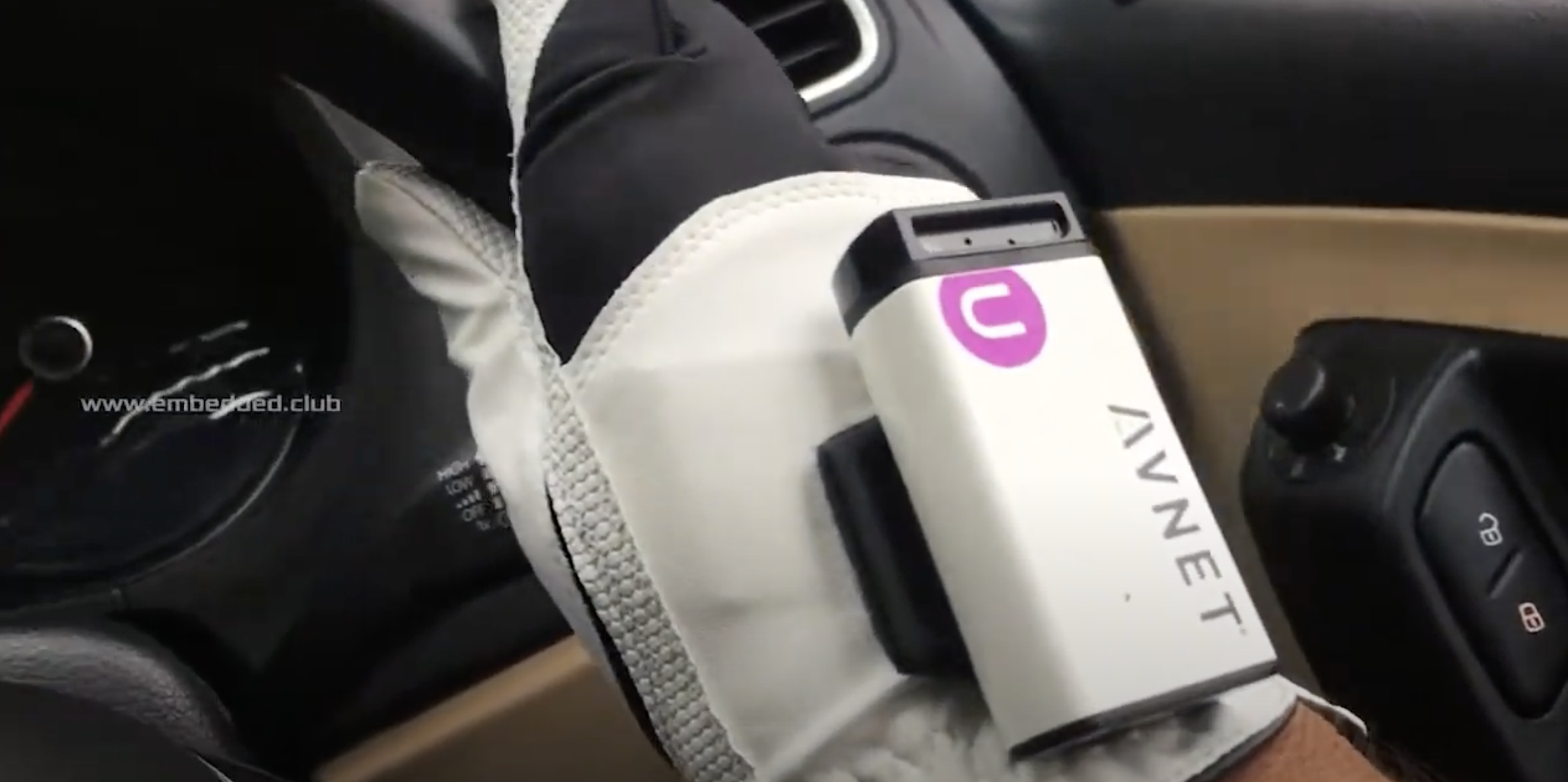 Raspberry Pi smart IoT glove - Raspberry Pi