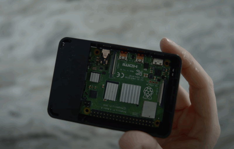 Raspberry Pi automatically refills your water bottle - Raspberry Pi