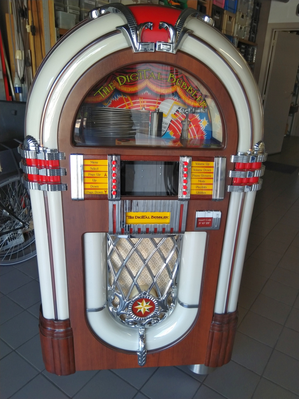 Raspberry Pi transforms old Wurlitzer into modern digital jukebox - Raspberry Pi