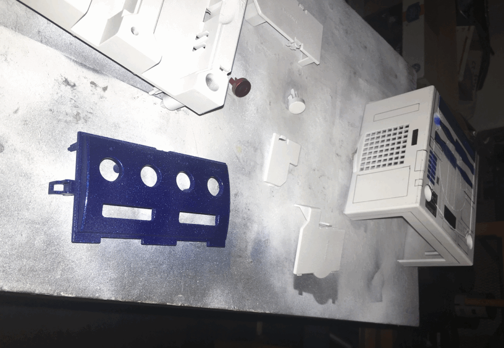 Raspberry Pi R2D2 console (plus tons of other Star Wars projects) - Raspberry Pi