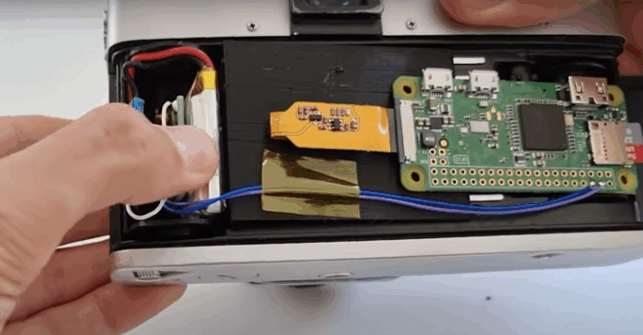 Raspberry Pi makes your retro analogue camera digital - Raspberry Pi