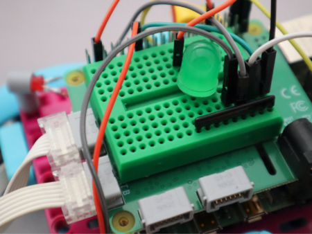 Meet the Raspberry Pi Build HAT: create with Raspberry Pi and LEGO ...