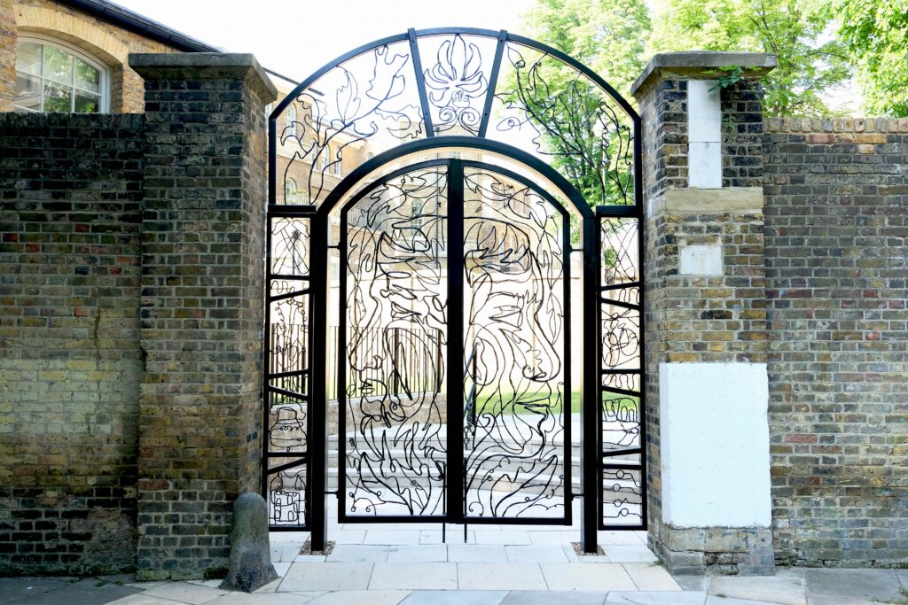 Meet Agnes Jones: sculptor and a blacksmith - Raspberry Pi