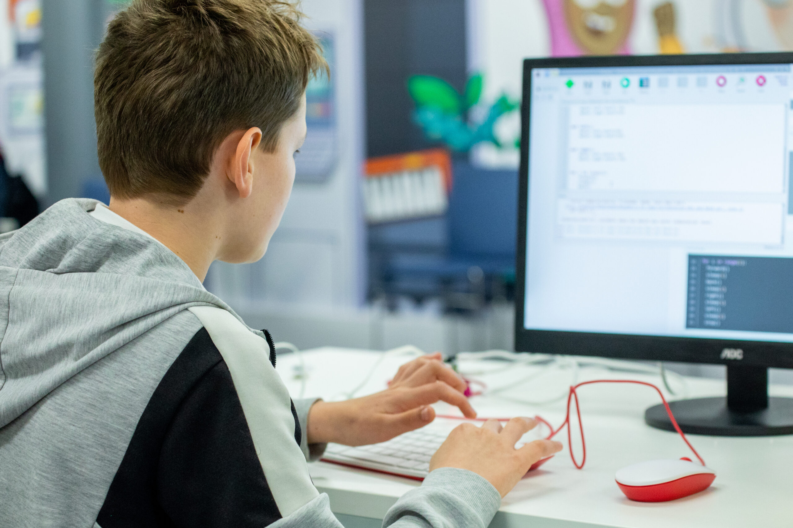 Help more kids get a good computing education - Raspberry Pi