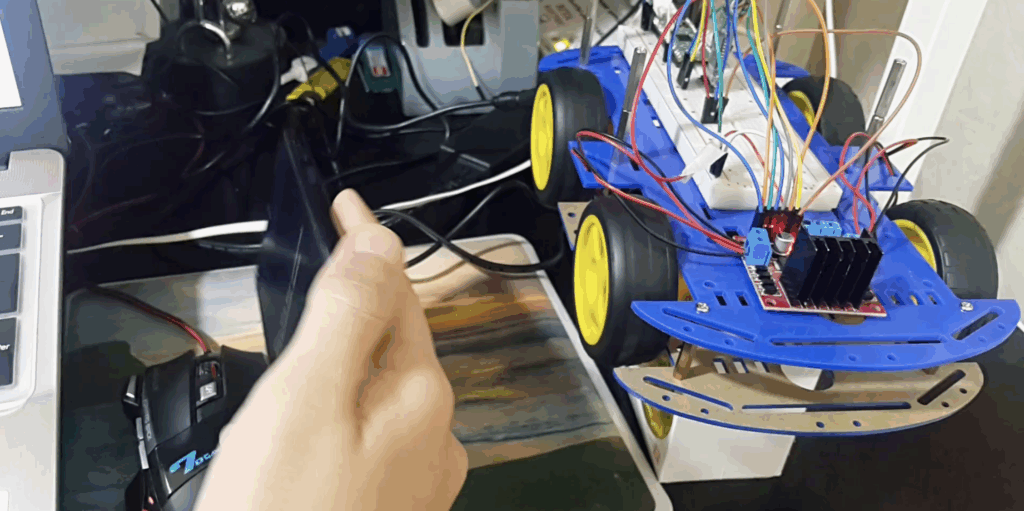 Raspberry Pi Pico robot - Raspberry Pi