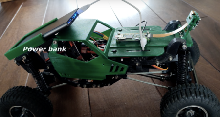 This remote-controlled car drives itself - Raspberry Pi