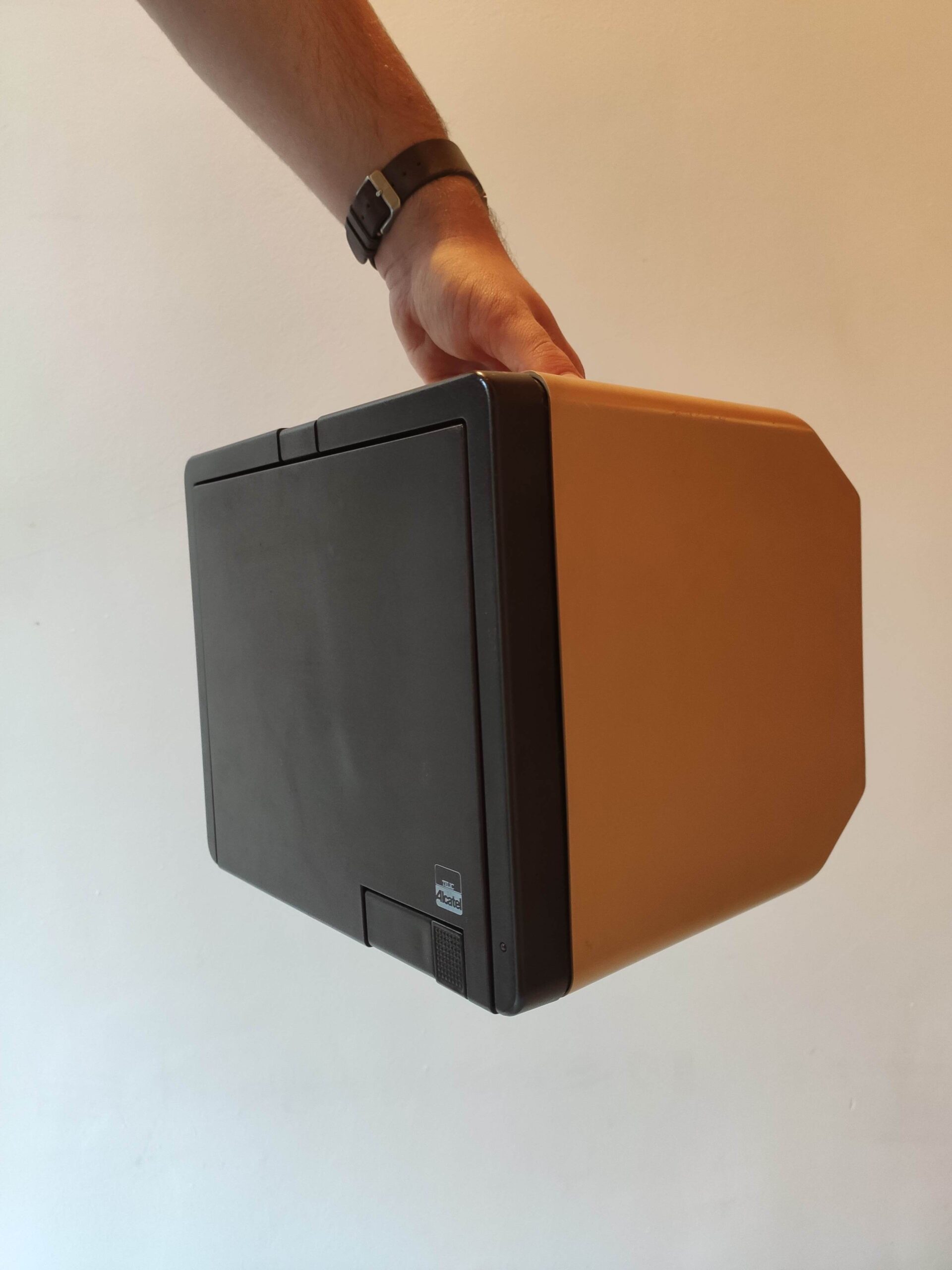 Old School Minitel Laptop | The MagPi #113 - Raspberry Pi