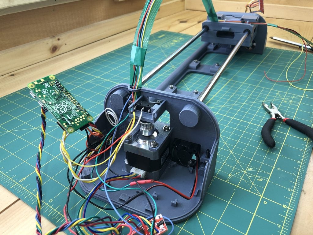 PlottyBot beautifully handwrites your typing - Raspberry Pi