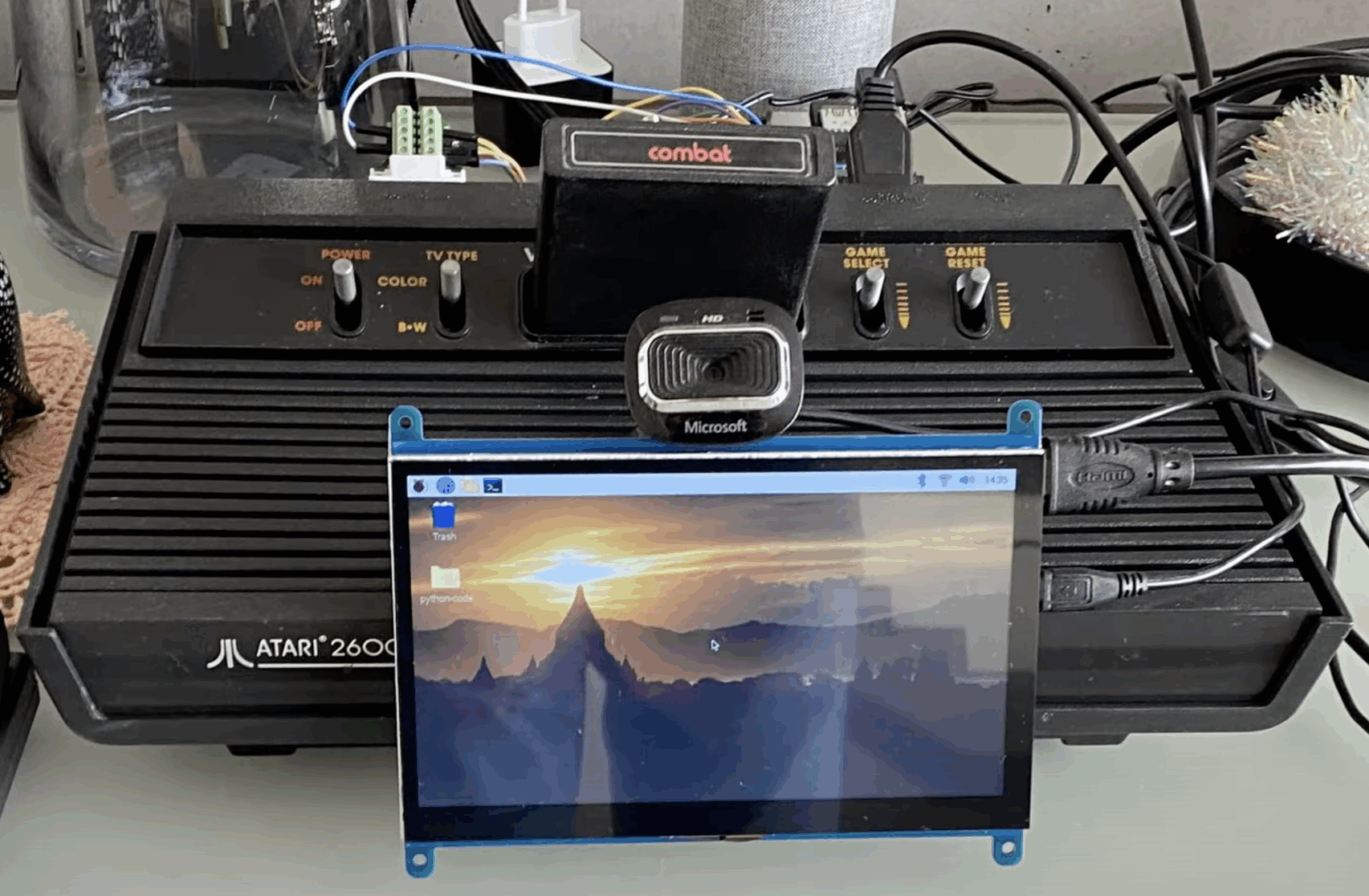 Hand-controlled Atari 2600 - Raspberry Pi