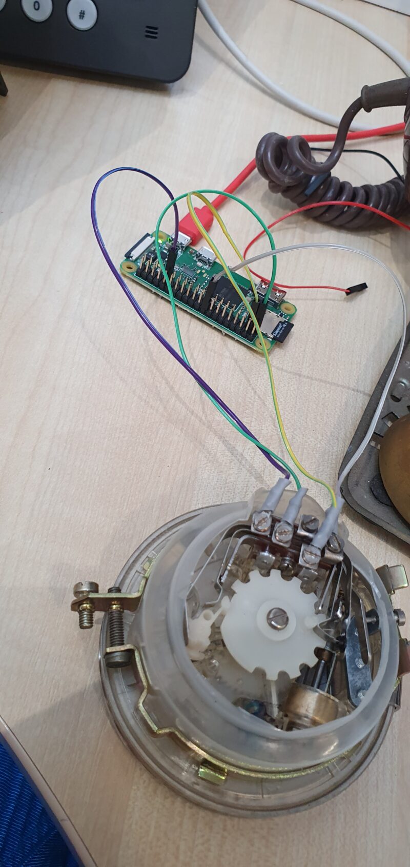 Listen to oral history on an old rotary phone - Raspberry Pi