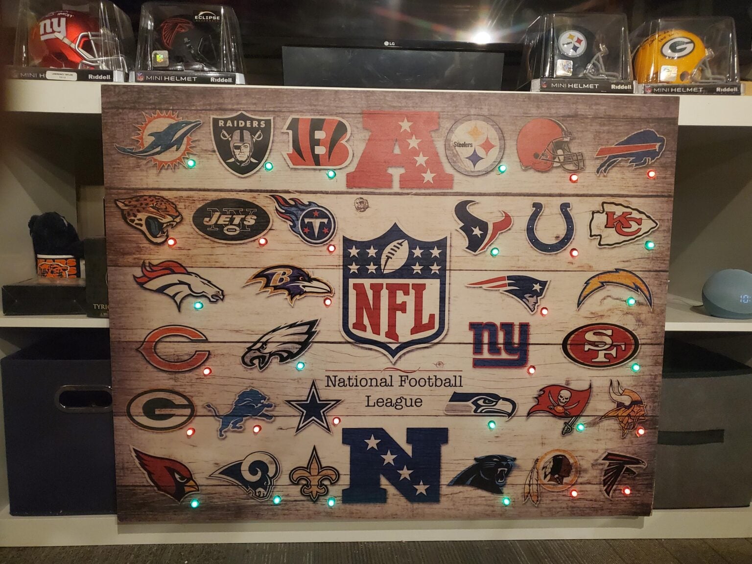 Track football teams with this LED scoreboard - Raspberry Pi