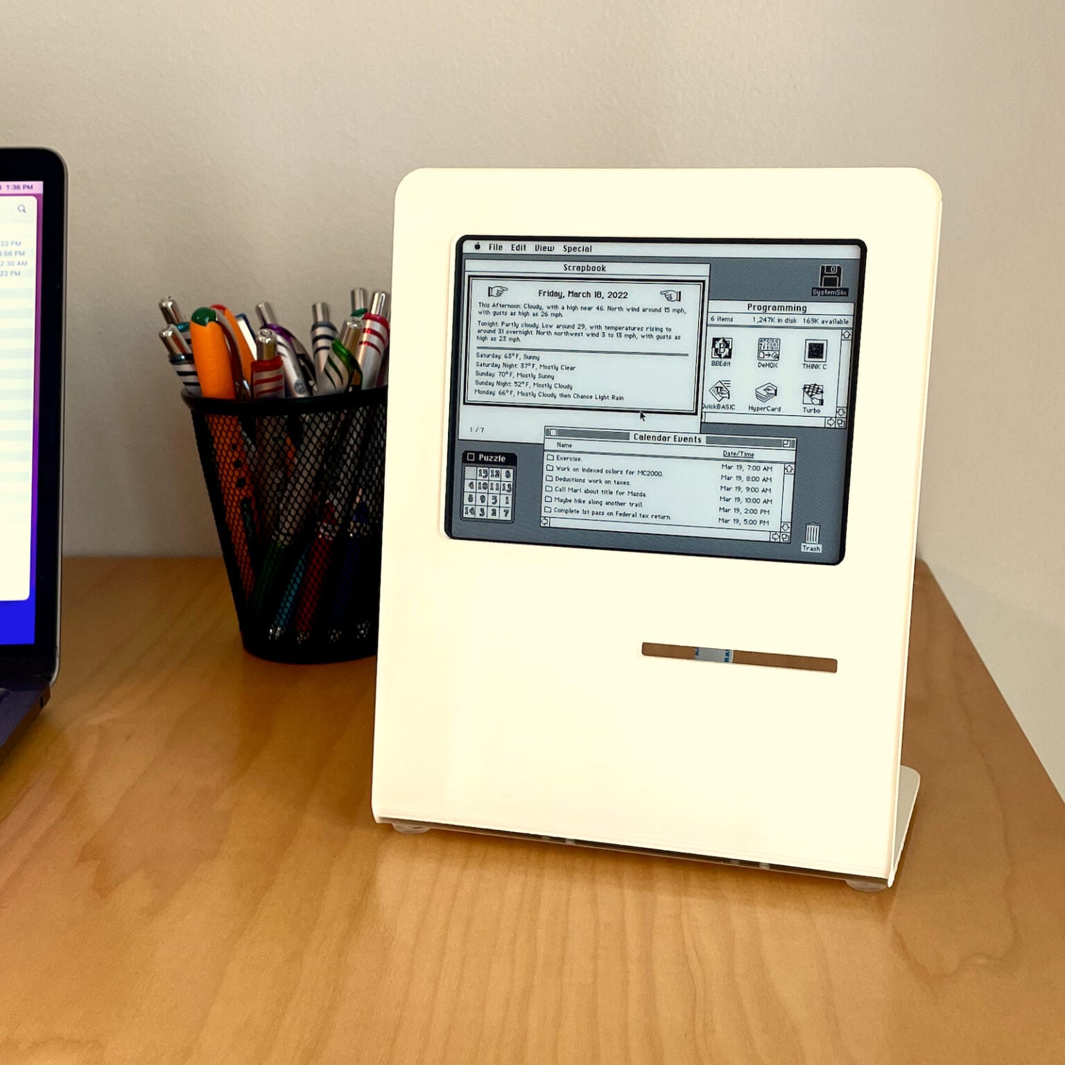 SystemSix: a love letter letter to old Macs for your desk - Raspberry Pi