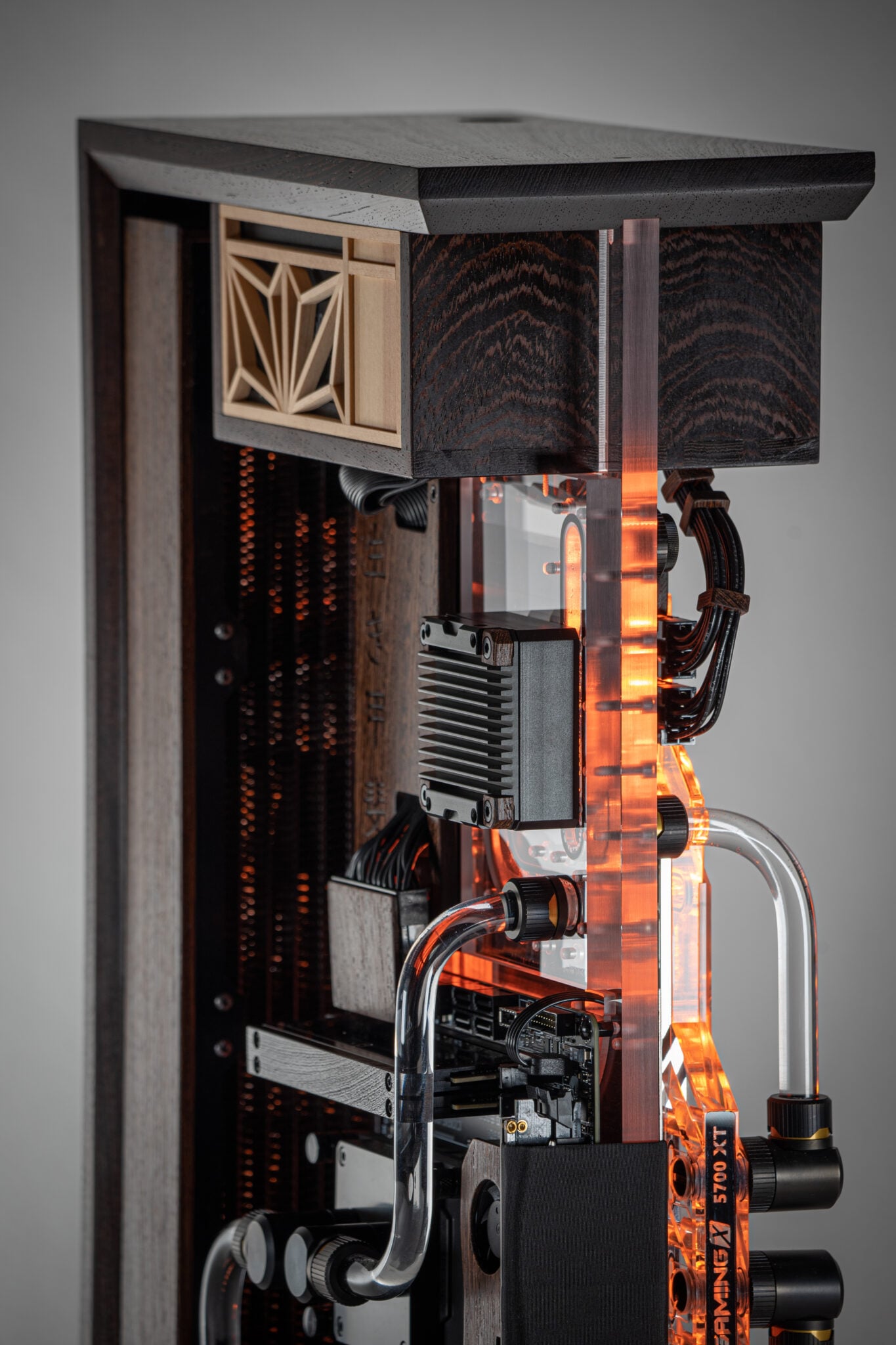 Custom Japanese Kumiko woodworking PC - Raspberry Pi