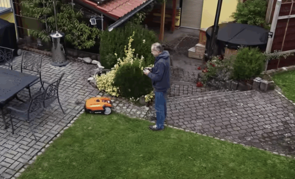 Build your own smart lawn mower with Raspberry Pi - Raspberry Pi