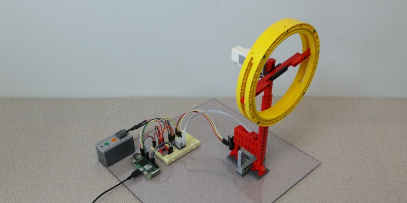 LEGO Reaction Wheel Inverted Pendulum — Raspberry Pi Official Magazine