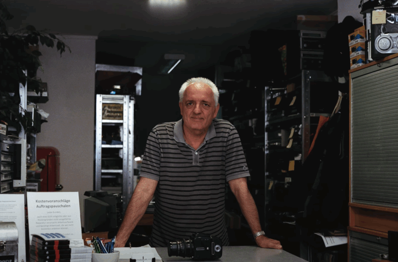 Take better photos with a Raspberry Pi Pico light meter - Raspberry Pi