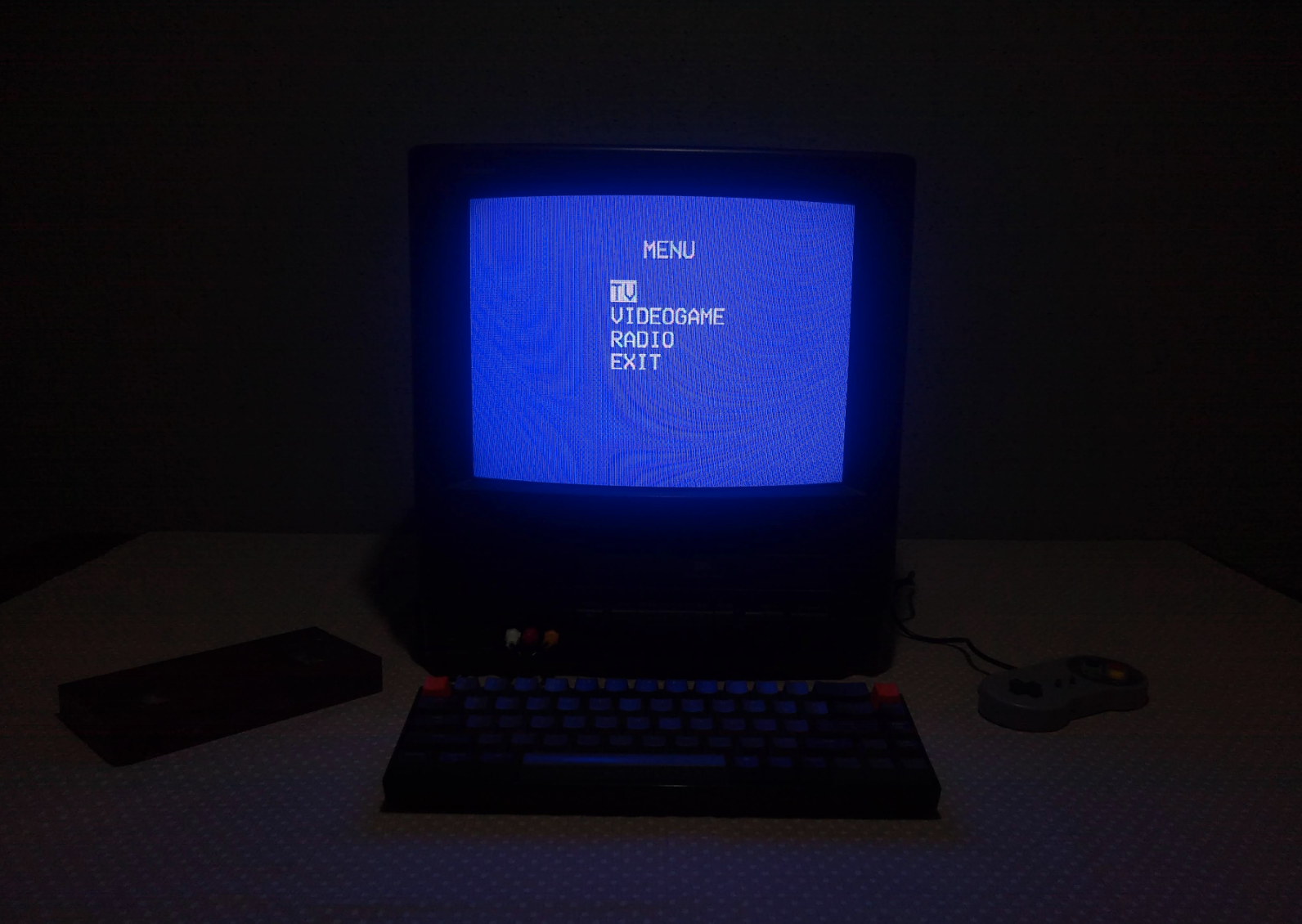 CRT TV + VCR Trinitron Retro Media Player | The MagPi #124 - Raspberry Pi