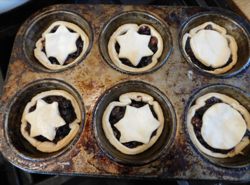 HackSpace magazine's mince pie tutorial - Raspberry Pi