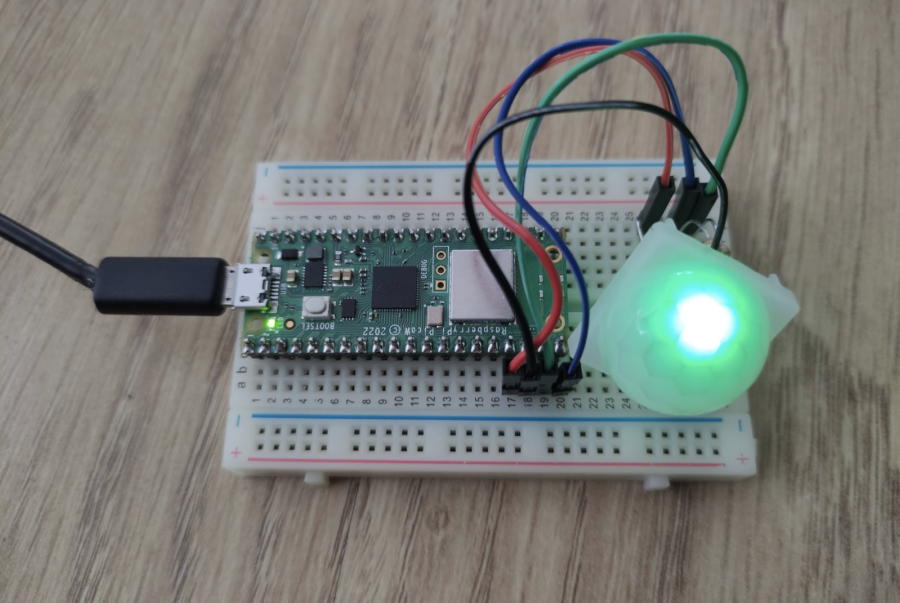 Pico W IoT with Anvil: Mood lamp | HackSpace #62 - Raspberry Pi