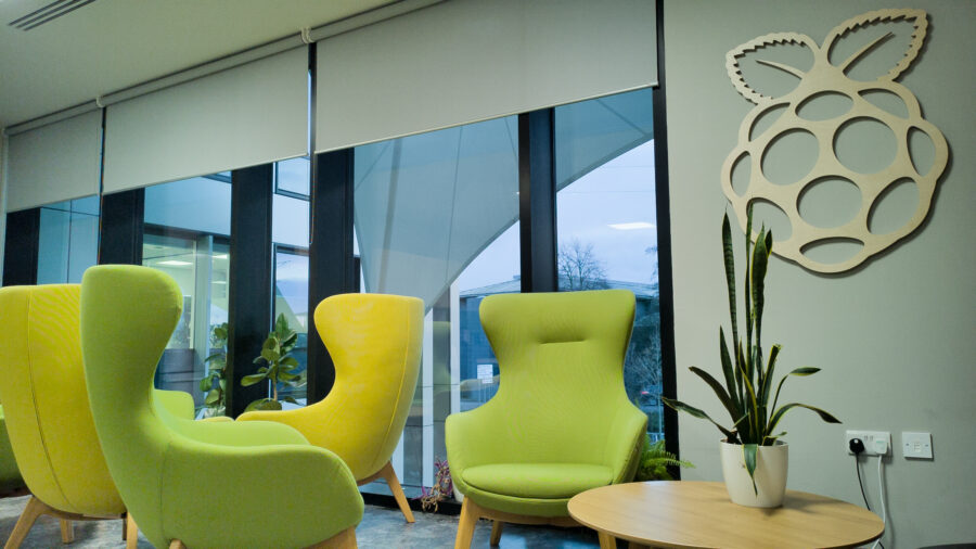 New autofocus camera modules! - Raspberry Pi