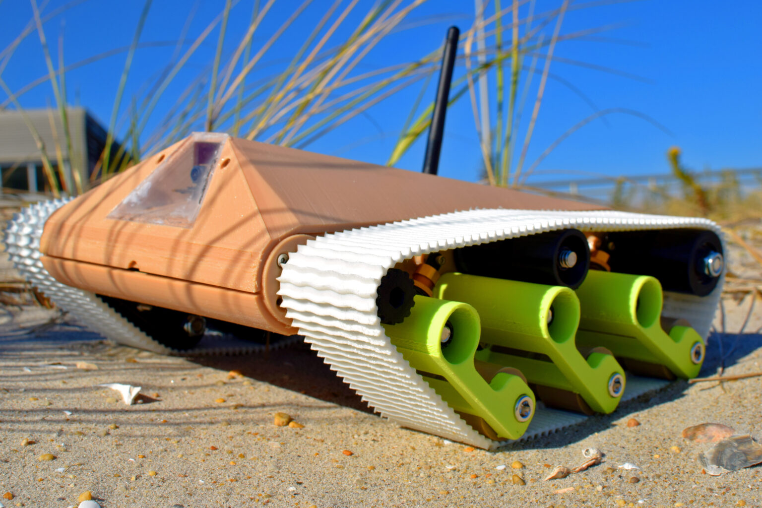 Desert Eye 2.0 robot | The MagPi #127 - Raspberry Pi