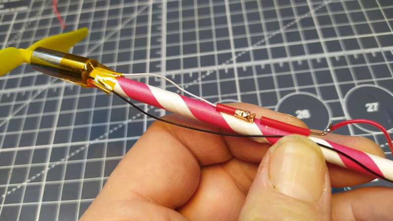 Supercapacitor free flight planes | HackSpace #65 - Raspberry Pi