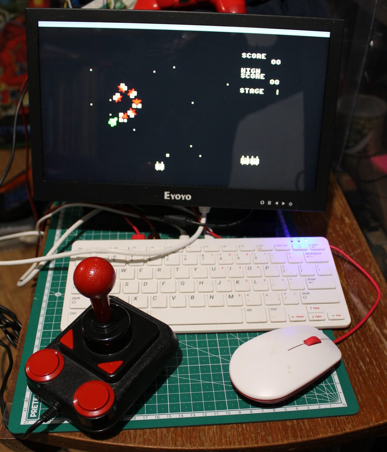Emulate a BBC Micro on Raspberry Pi 400 - Raspberry Pi