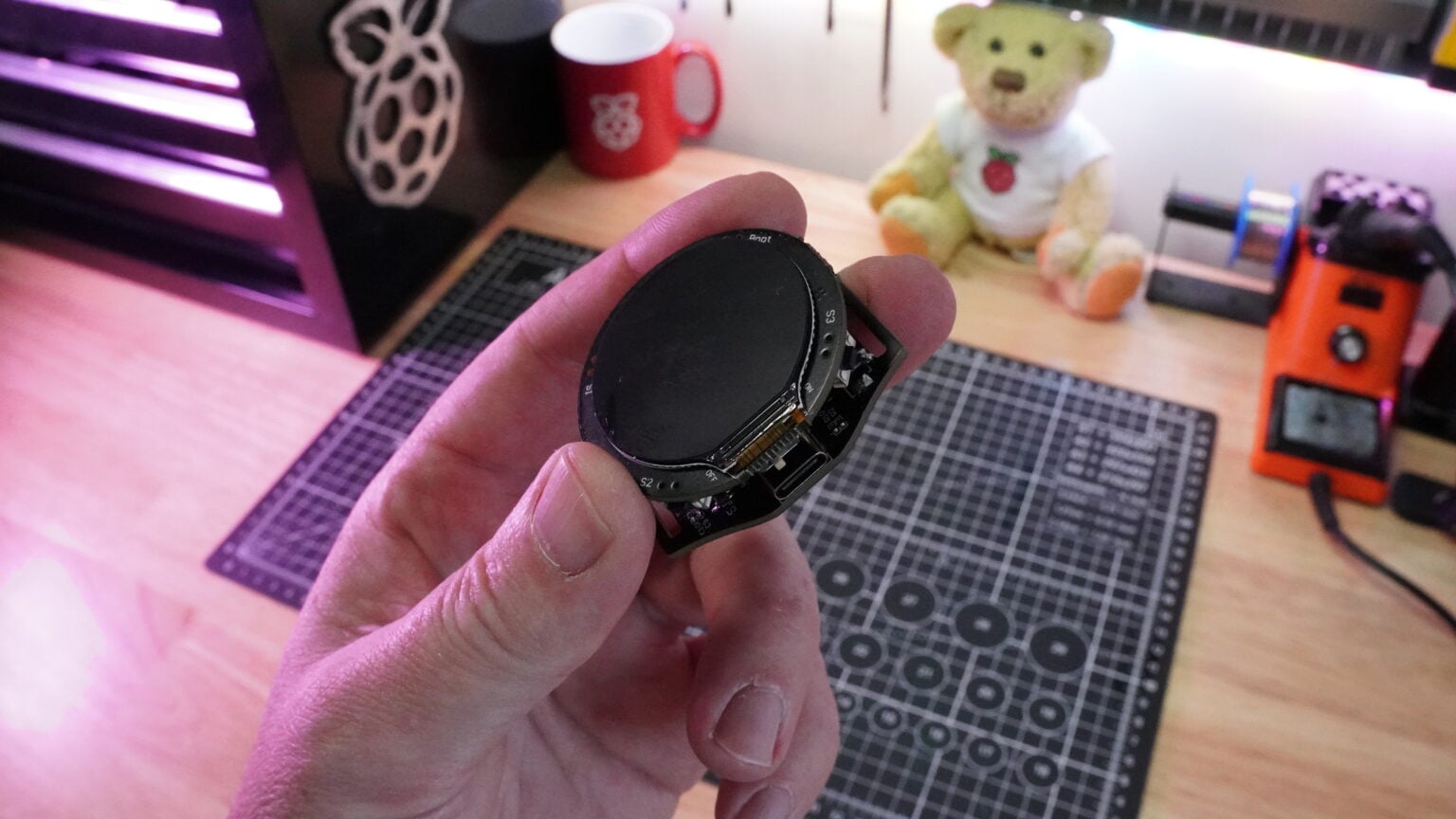 How to build your own Raspberry Pi watch - Raspberry Pi