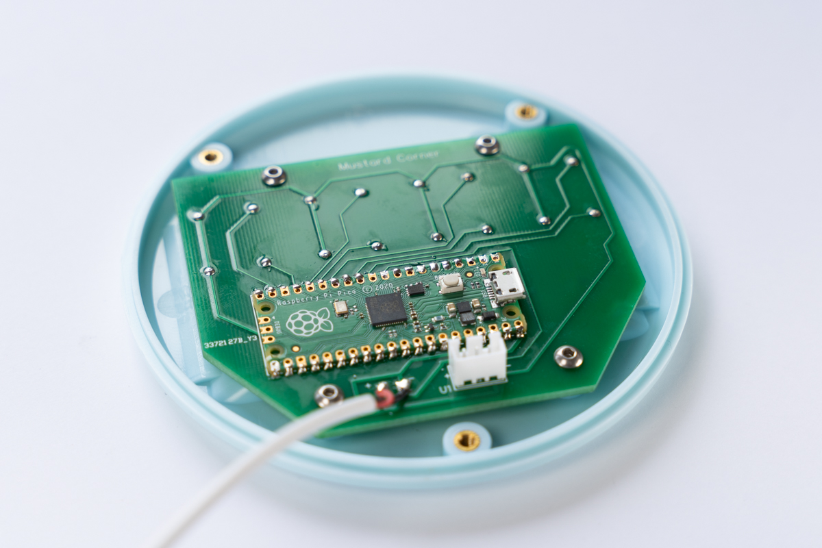 Desktop steel marbles mood lamp - Raspberry Pi