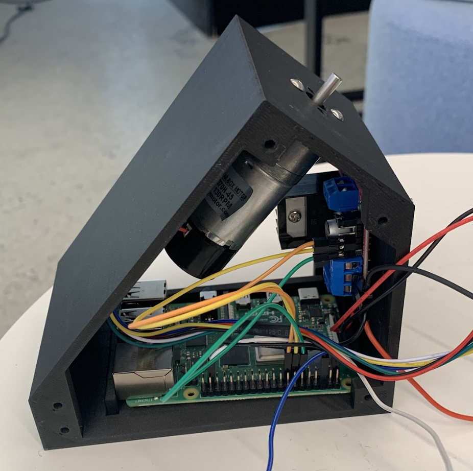 Confetti Bot | The MagPi #136 - Raspberry Pi