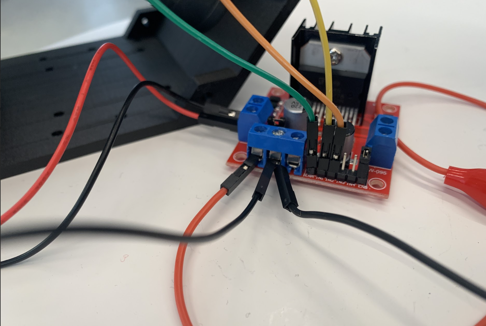 Confetti Bot | The MagPi #136 - Raspberry Pi