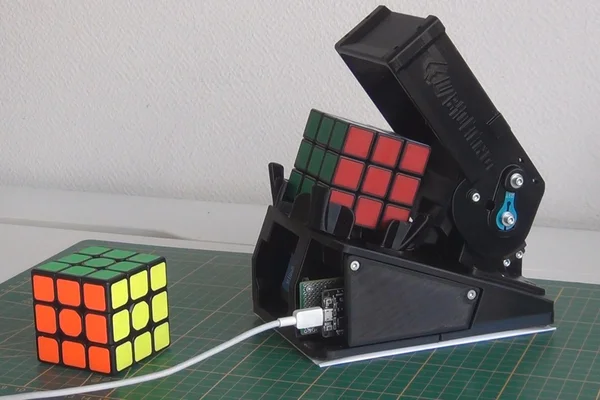 CUBOTino, the Rubik's Cube solving robot - Raspberry Pi