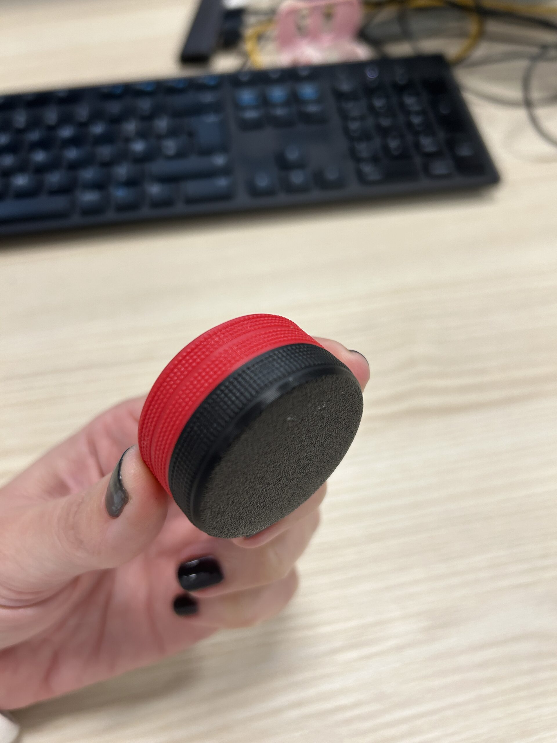 3D-printed SD card holder helps Raspberry Pi engineers keep track of ...