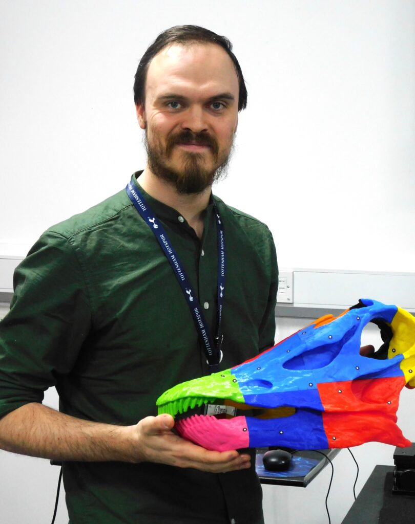 Bringing dinosaurs back to life, digitally | HackSpace #76 - Raspberry Pi