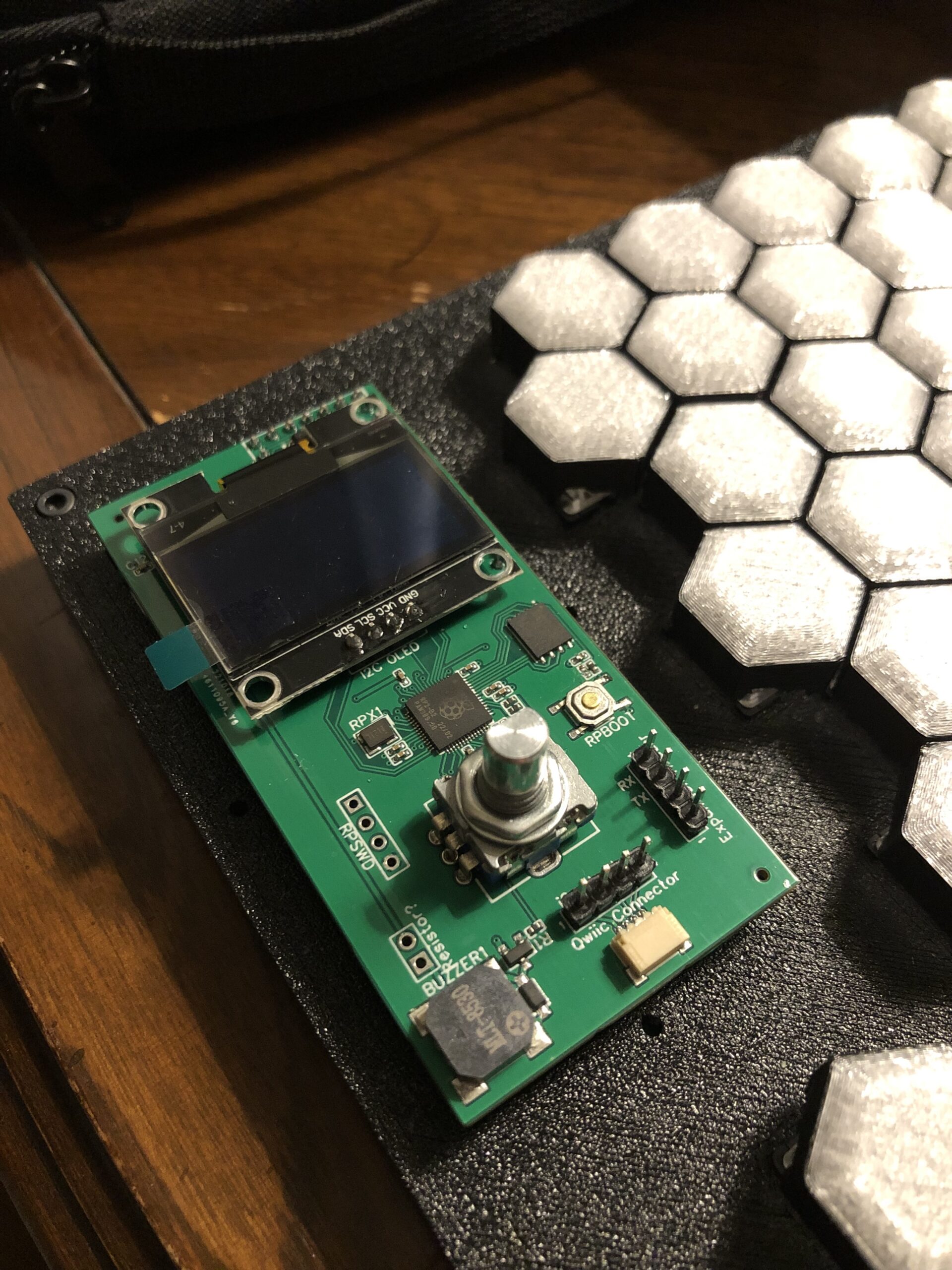 HexBoard MIDI controller strikes a chord with RP2040 - Raspberry Pi