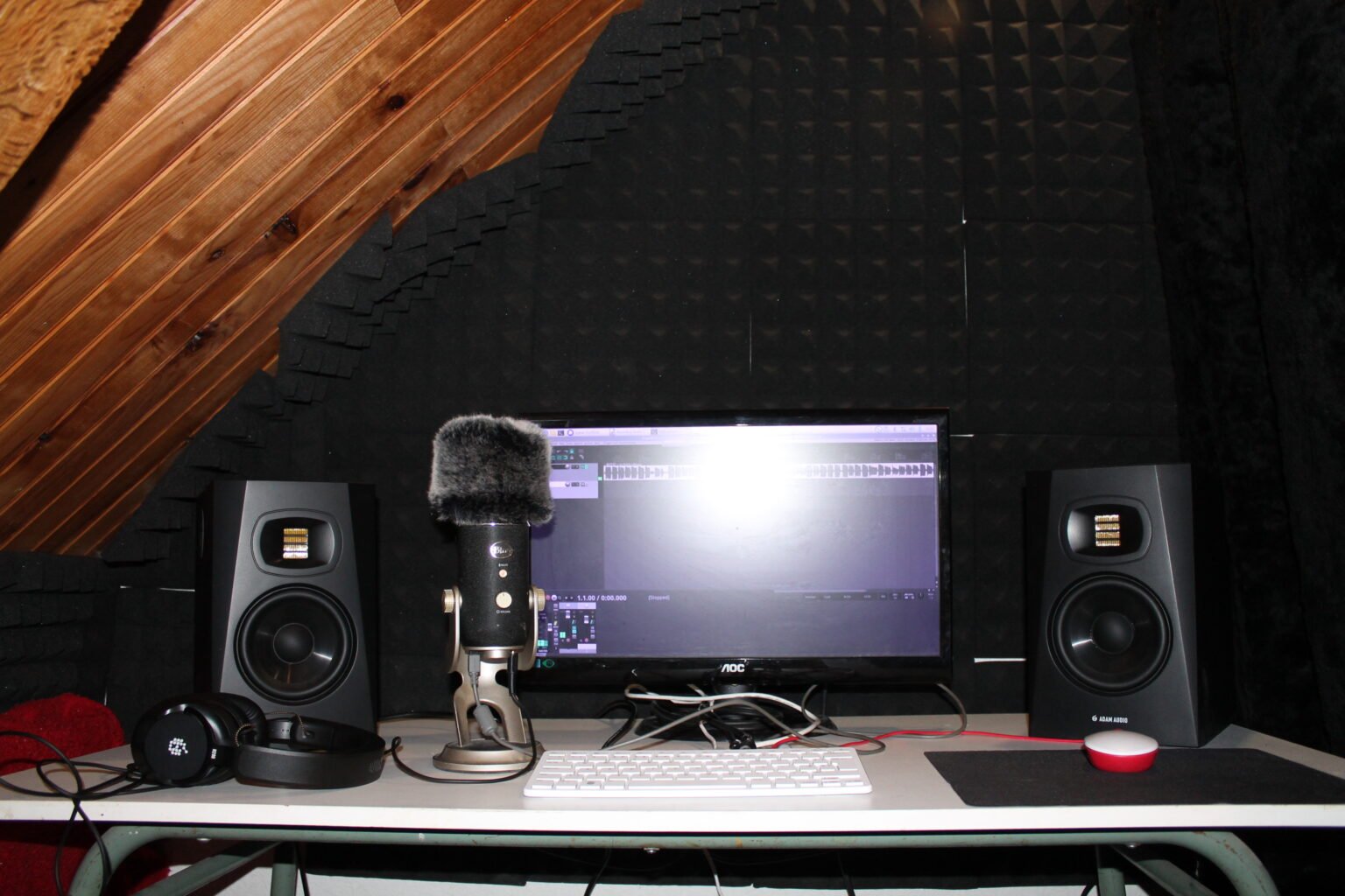 How to build a home recording studio with Raspberry Pi 500: choosing your equipment - Raspberry Pi