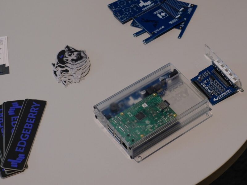 Edgeberry interface board for Raspberry Pi - Raspberry Pi