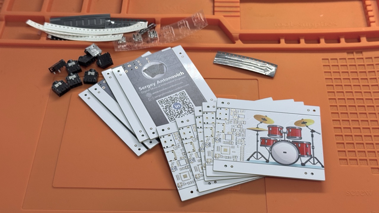 Electronic drum business cards built on RP2040 - Raspberry Pi