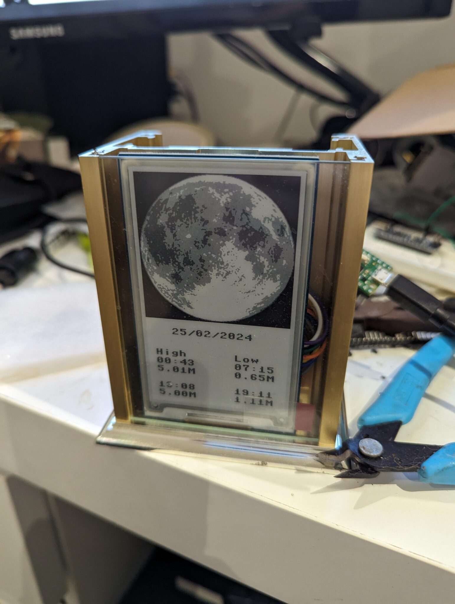 Moon and tide clock — Raspberry Pi Official Magazine