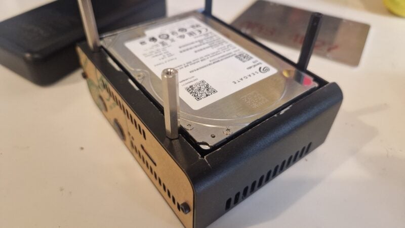 StreamCrate: portable media server - Raspberry Pi